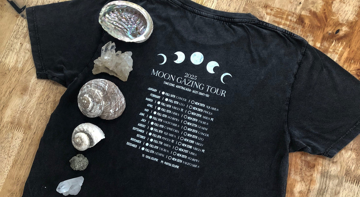 Moon Gazer – Earthie